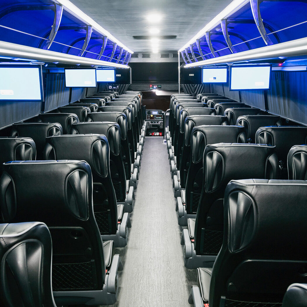 SuperCoach XL by Coach West
