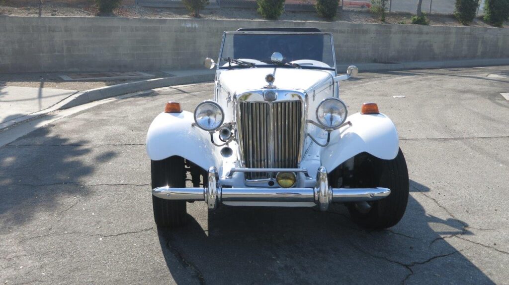 2000 MG 4-Door Convertible Roadster in California