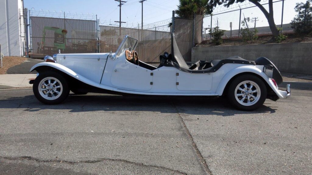 2000 MG 4-Door Convertible Roadster in California