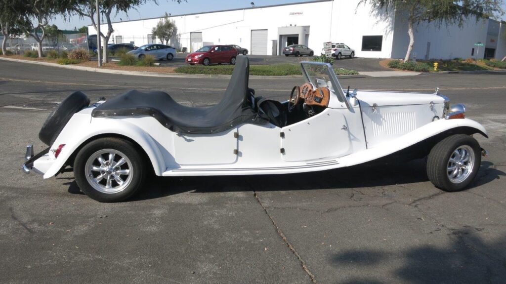 2000 MG 4-Door Convertible Roadster in California