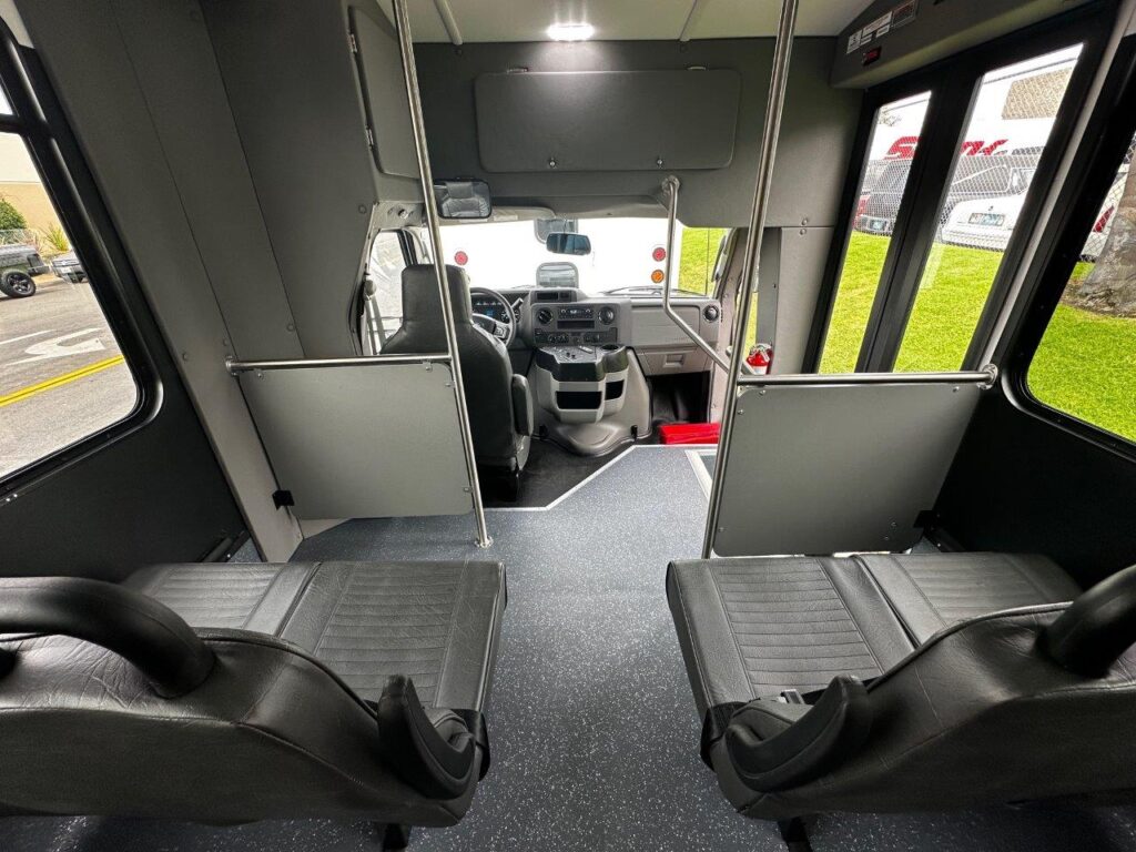 Experience the Ford Endera E-450 Super Duty ADA Bus